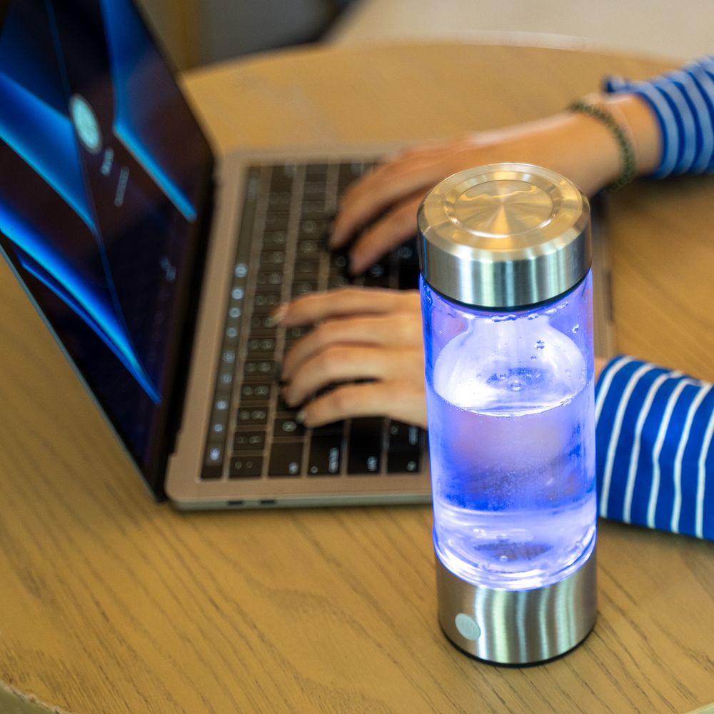 HydroForge™ Smart Hydrogen Water Bottle – SAVVY SMART DEALS